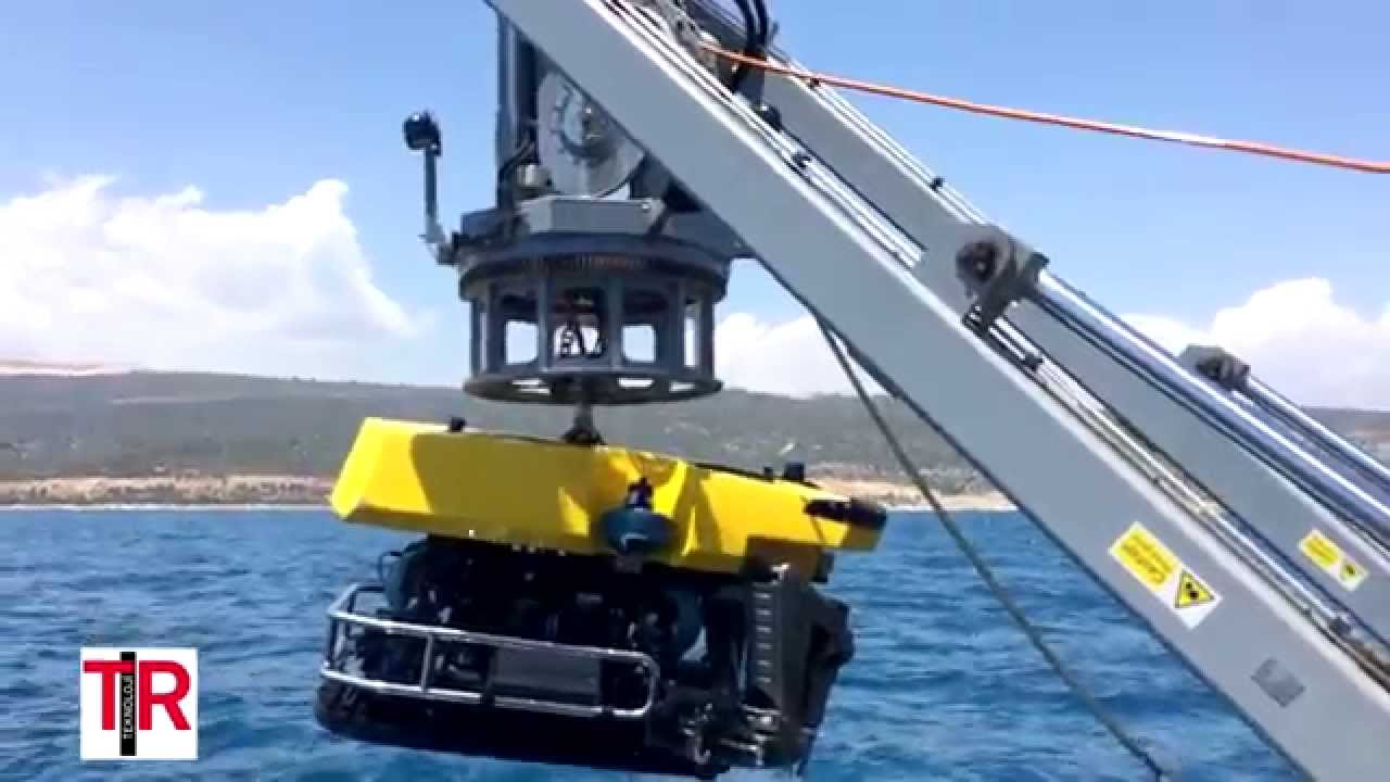 ROV's Recovery - LARS in action - YouTube