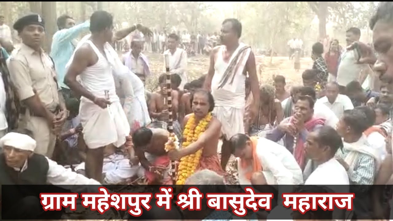 ग्राम महेशपुर में श्री बासुदेव महाराज खिलौली द्वारा नए शीतला मंदिर का ...