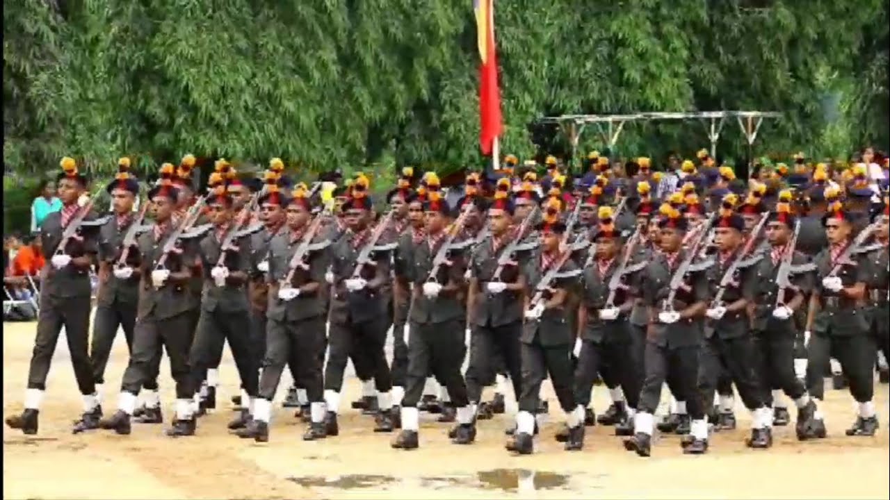 සරඹ භූමියේ මොහොතක්/ At parade Ground - YouTube