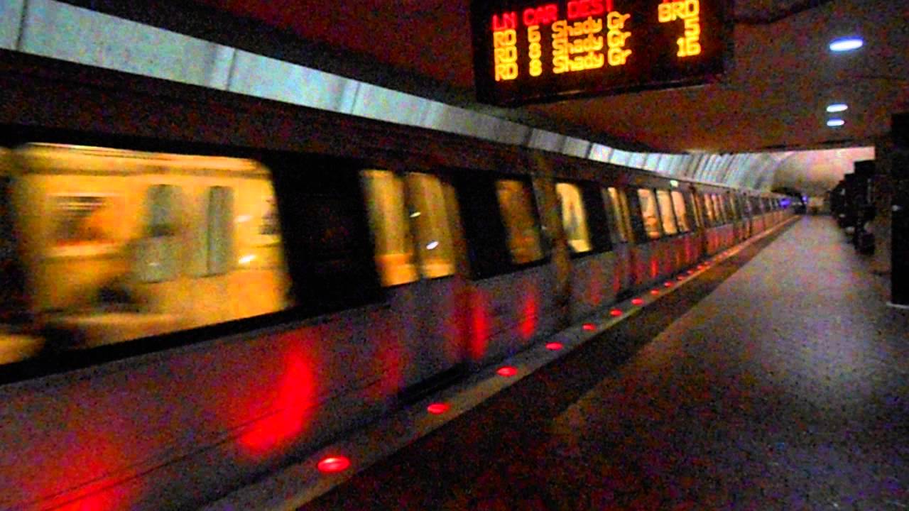 DC Metro (WMATA): Shady Grove bound Red line train arrived at ...