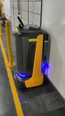 FlashBot - Integrated with Vending Machine Application - YouTube