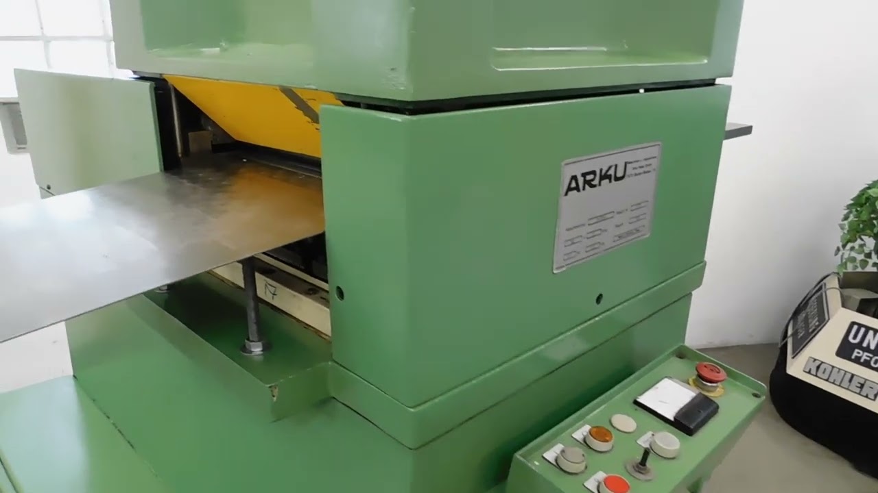leveller - Richtmaschine ARKU R; 3035.4 - Ref. 60131 - YouTube