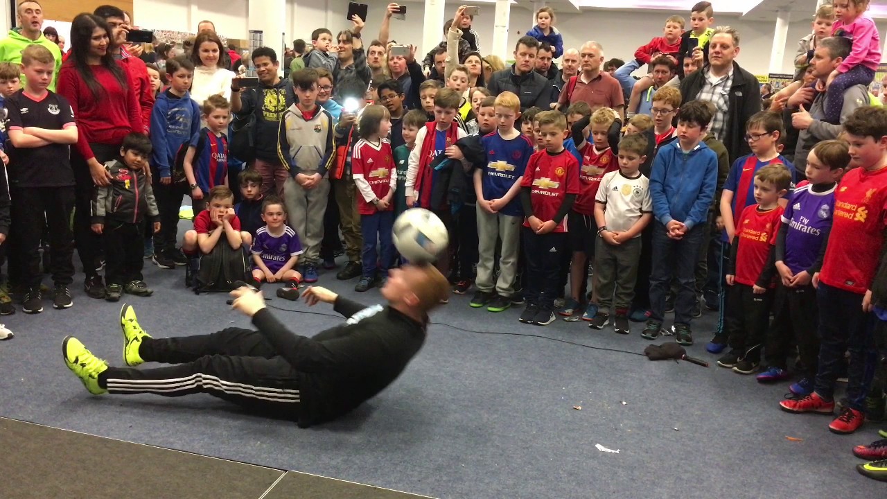 DAN MAGNESS IN DUBLIN - YouTube