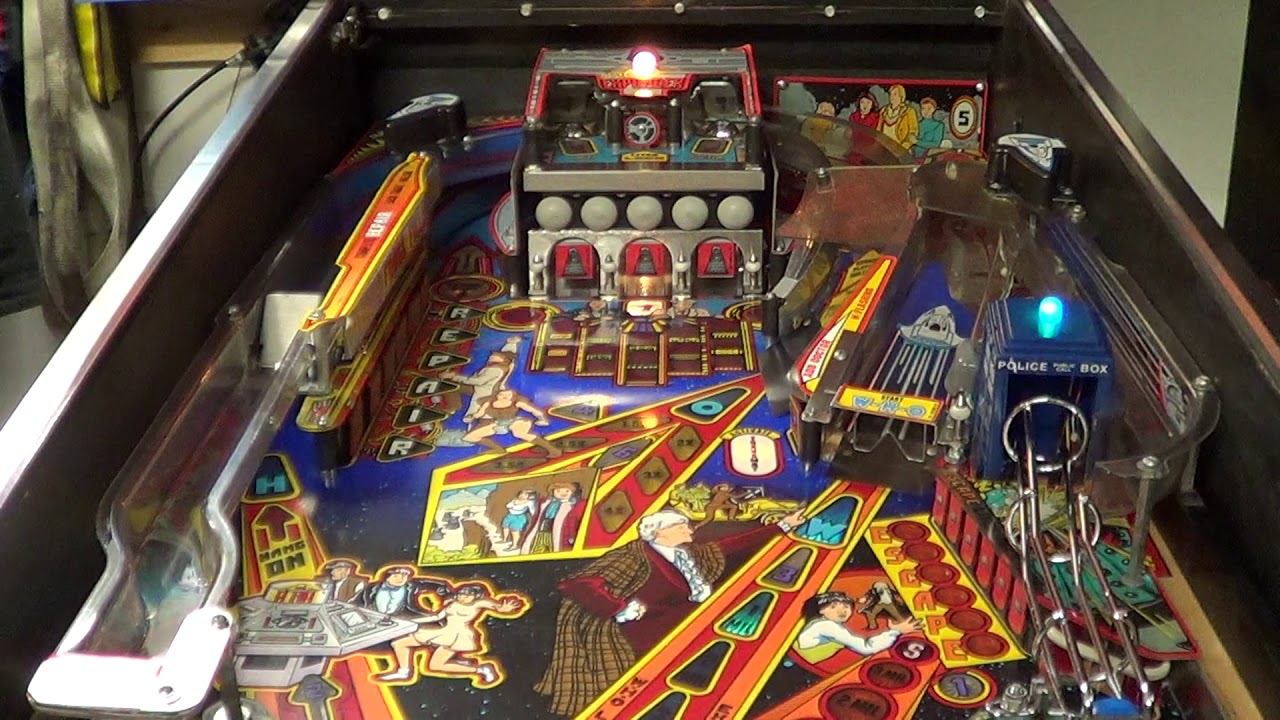 Doctor Who Pinball Elevator mod 2, Testing 5, playing pinball :) - YouTube