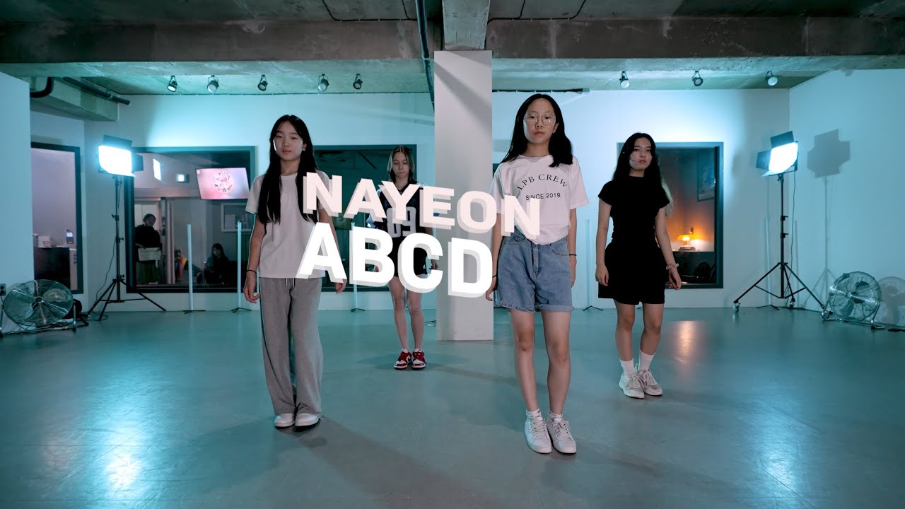 NAYEON(나연) "ABCD" / kpop 취미반 @feelingdance_official - YouTube