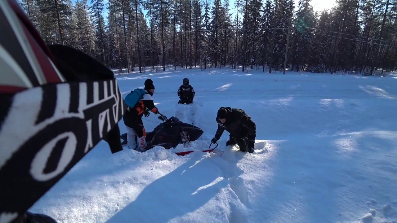 Skidoo rev stuck in deep snow - YouTube
