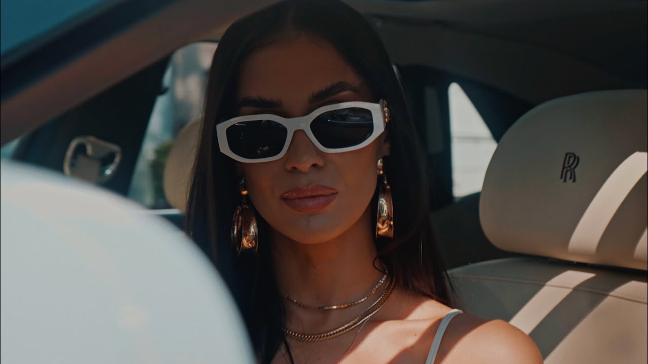 Rolls Royce Girl - YouTube