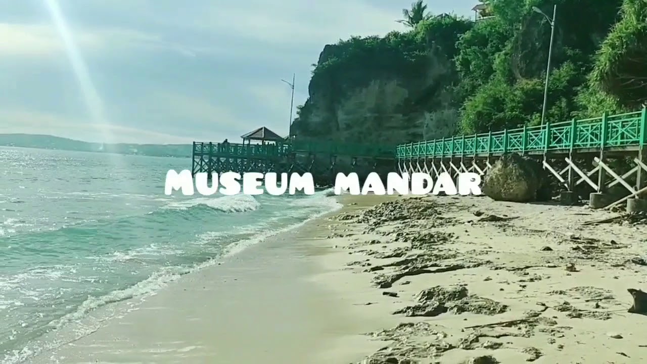 Pantai Dato' dan Museum Mandar Majene - YouTube