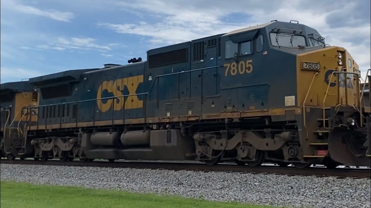 CSX M316 with GP39-2 4319, and CSX 7805 trailing and nice K5LA on ...