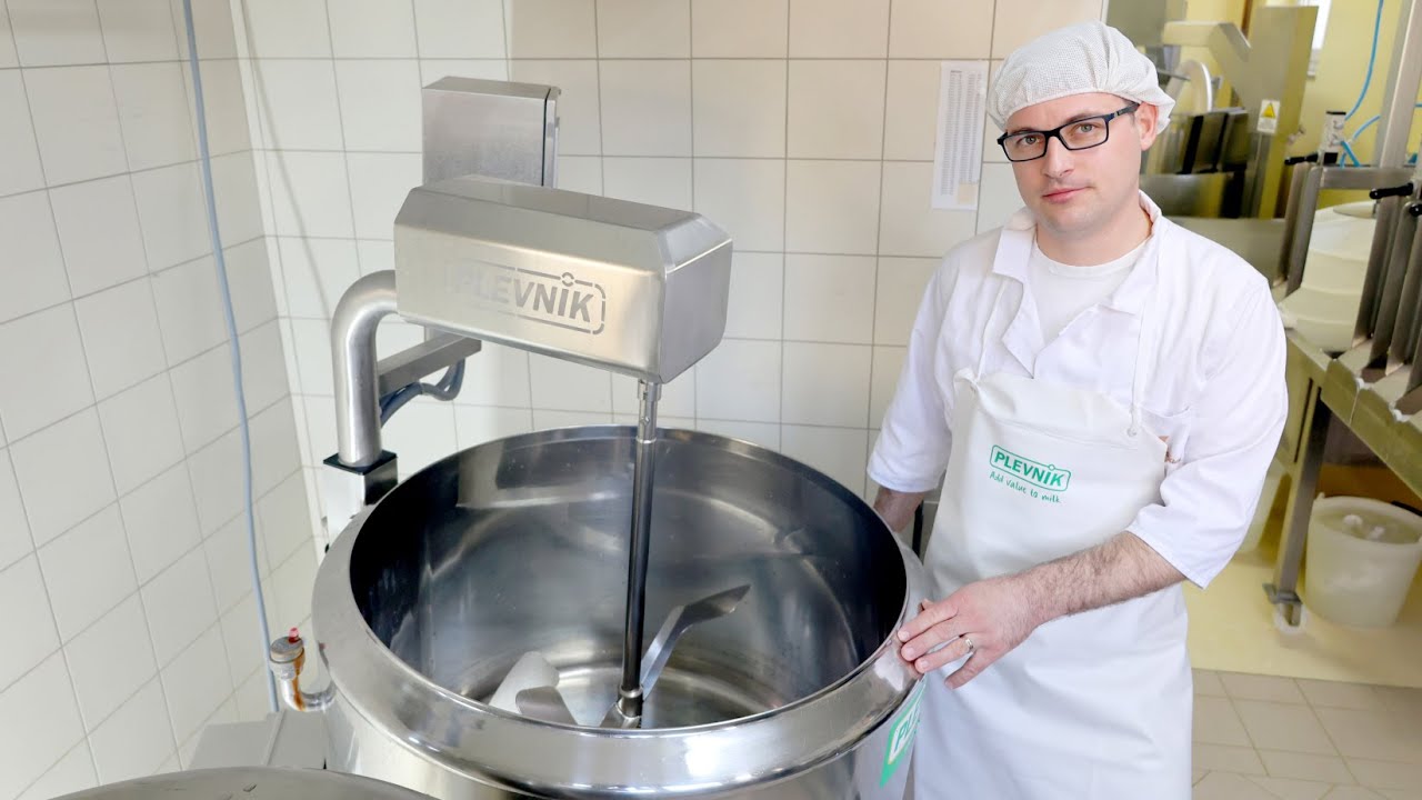Making yogurt, cheese, curd, riccotta with Pasteurizer (Plevnik). Add ...