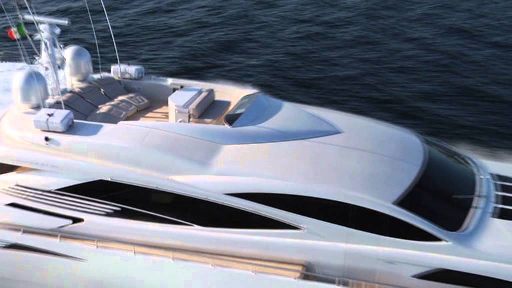 Pershing 115 - YouTube