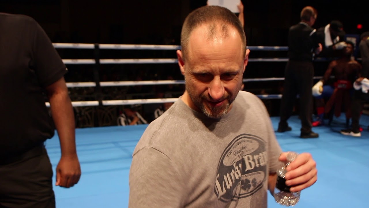 Will Clemons vs Vic Toney - YouTube