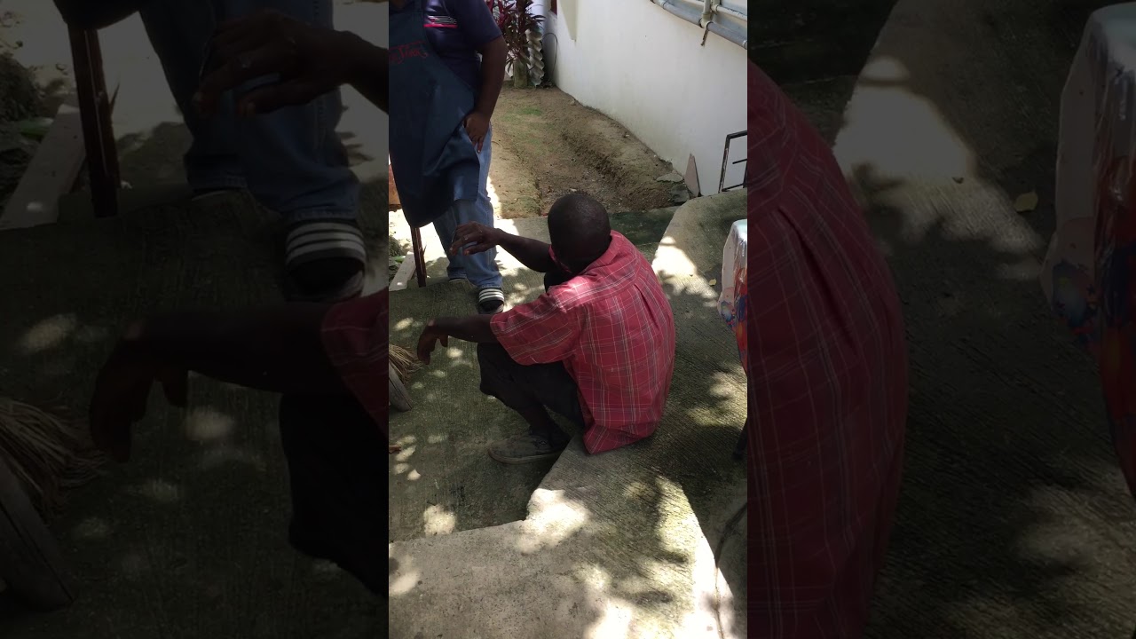 This is what real Jamaican John crow batty does to a person...#drunk # ...