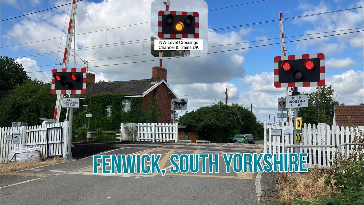 Fenwick Level Crossing, South Yorkshire - YouTube