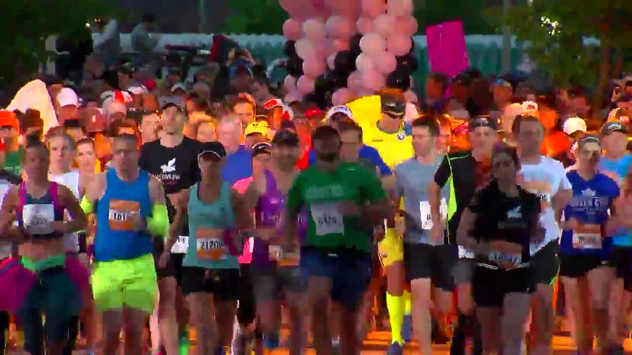 Flying Pig Marathon 2018: The runners take off from the start line ...