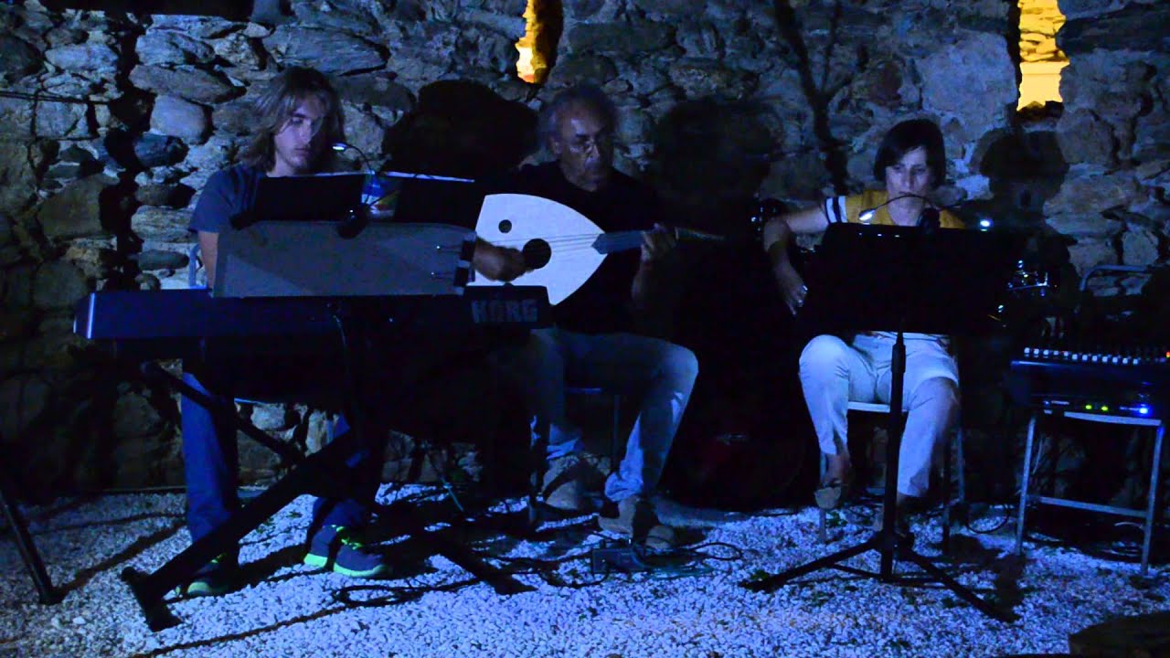 Ahmet Kaya: Agladikca/Ara Dinkjian: Μένω Εκτός - YouTube