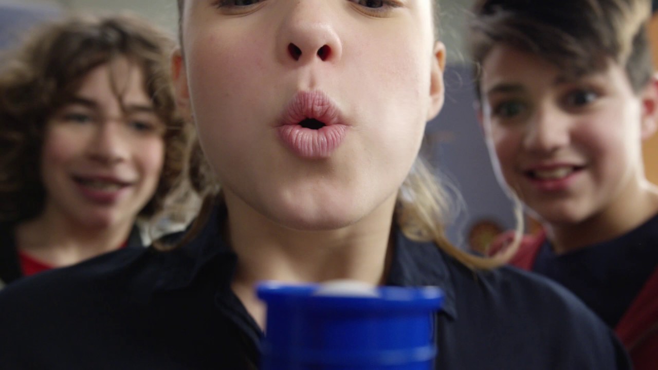 Puff Ball Action Game - YouTube