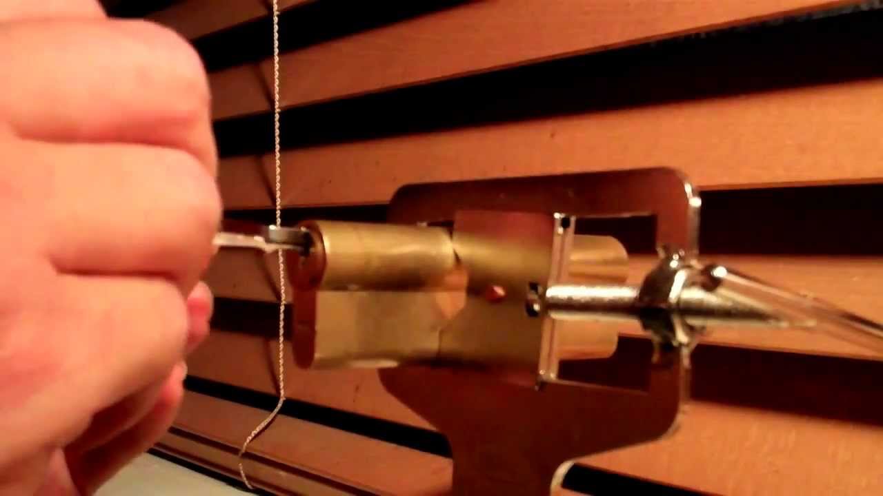 Lock Picking Dangerfield UK Bump Keys Sohos easy lock picking - YouTube
