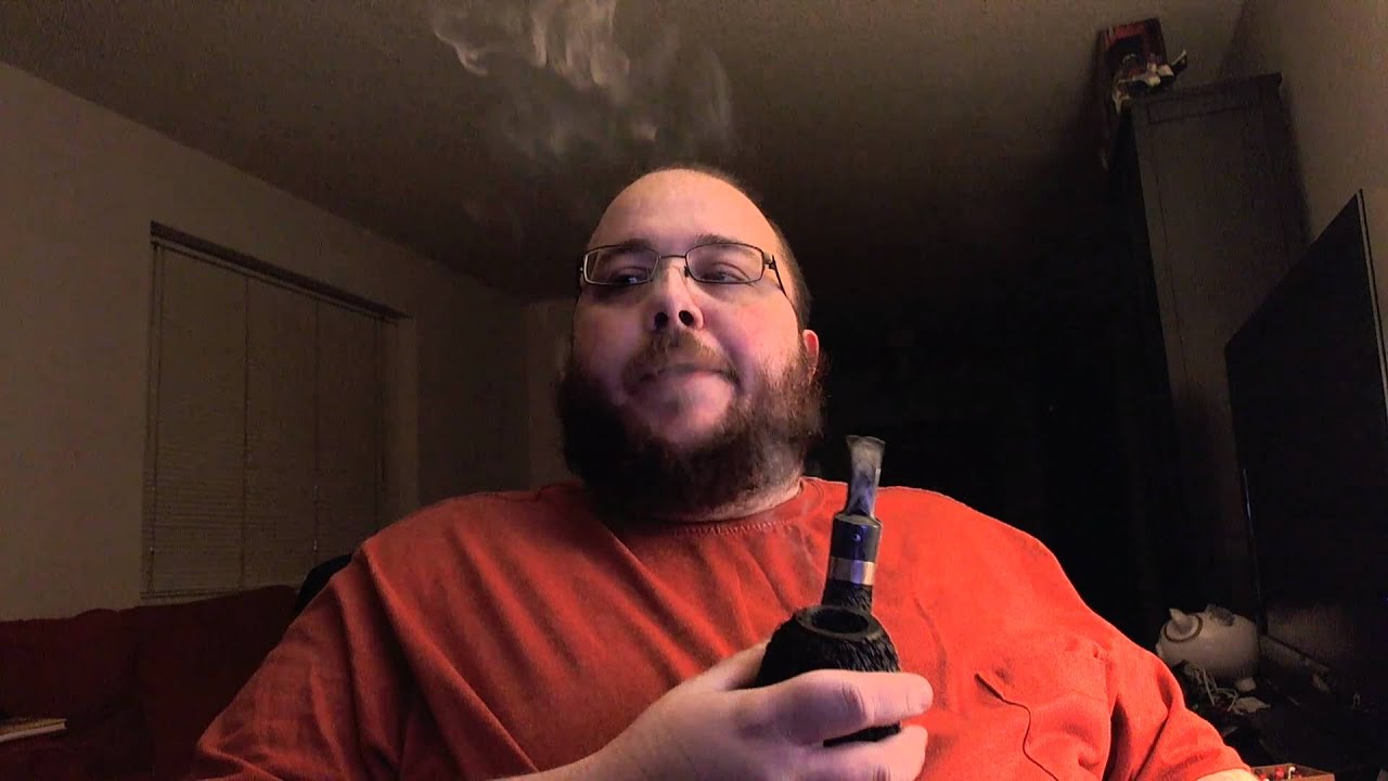 Pipe smoking Cub - YouTube