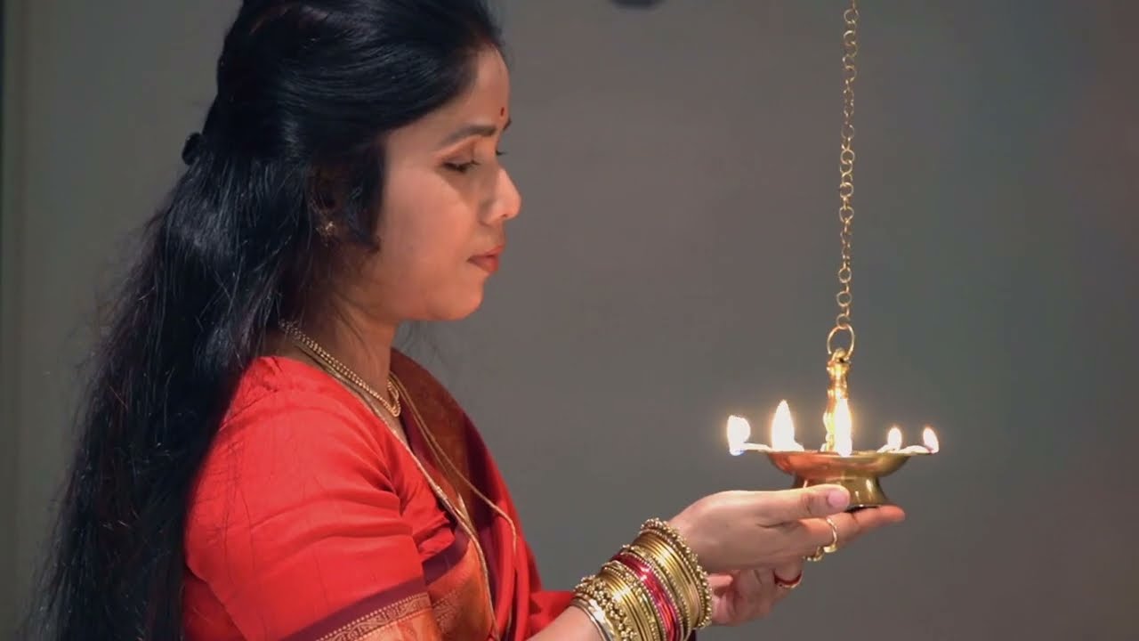 Jago Durge| Bijayashree Samal | Pt. Alok Bhat | Durga Bhajan | - YouTube