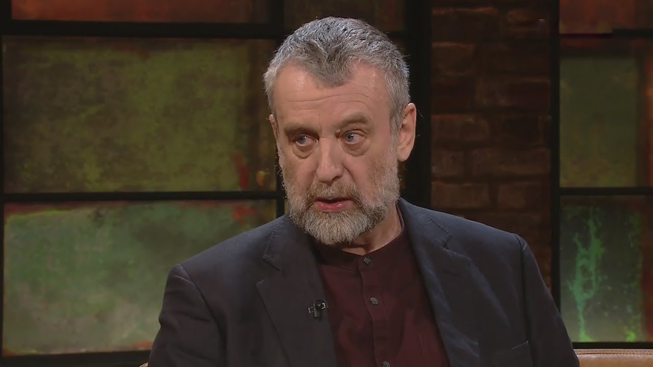 The icon watching Michael Harding | The Late Late Show | RTÉ One - YouTube