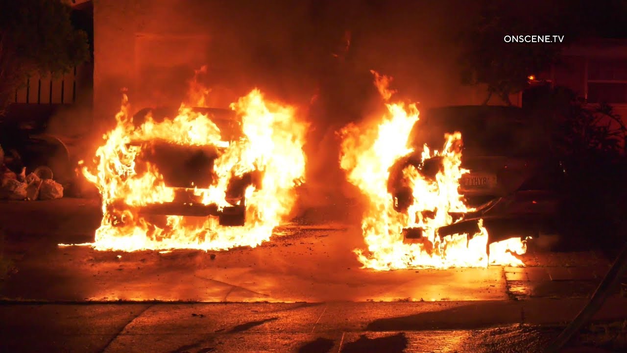 Vehicles In Driveway Catch Fire, Threaten Home In Sylmar - YouTube