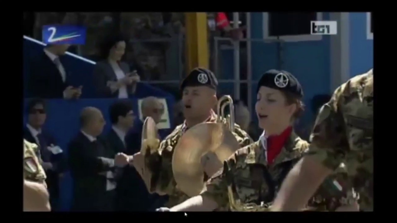 “DIMONIOS” INNO BRIGATA SASSARI DA BRIVIDI FORZA PARIS - YouTube