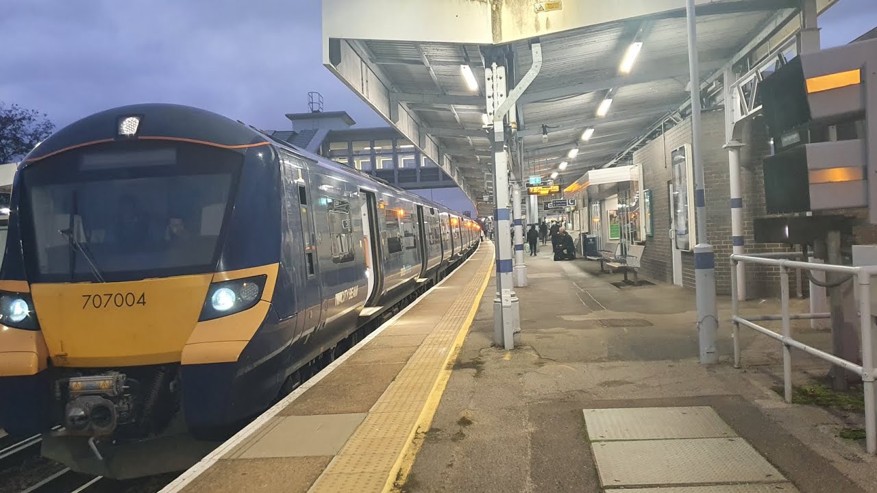 Class 707 'CityBeam' Departing New cross - YouTube
