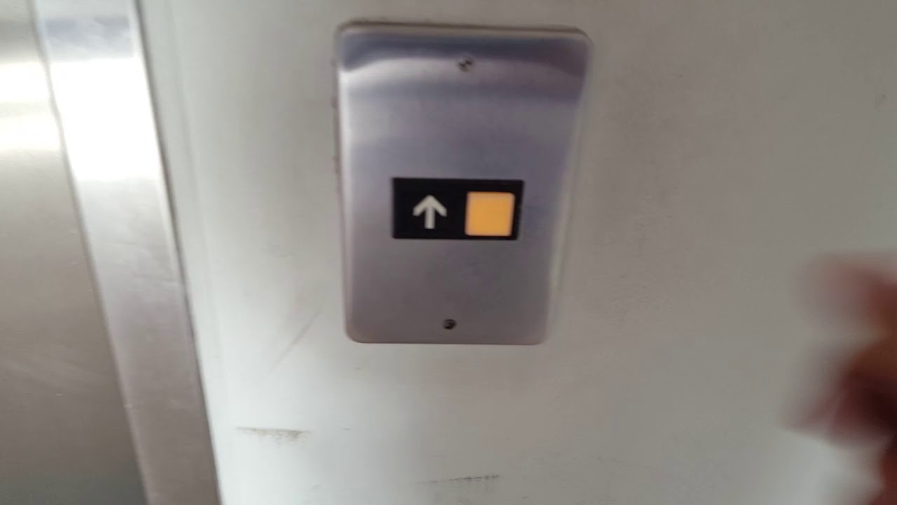 Otis Hydraulic Elevator at Mavis Mall, Mississauga ON - YouTube