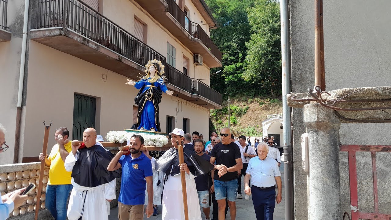 Spadola (VV) 25/08/2024 momenti della processione della Madonna dei ...