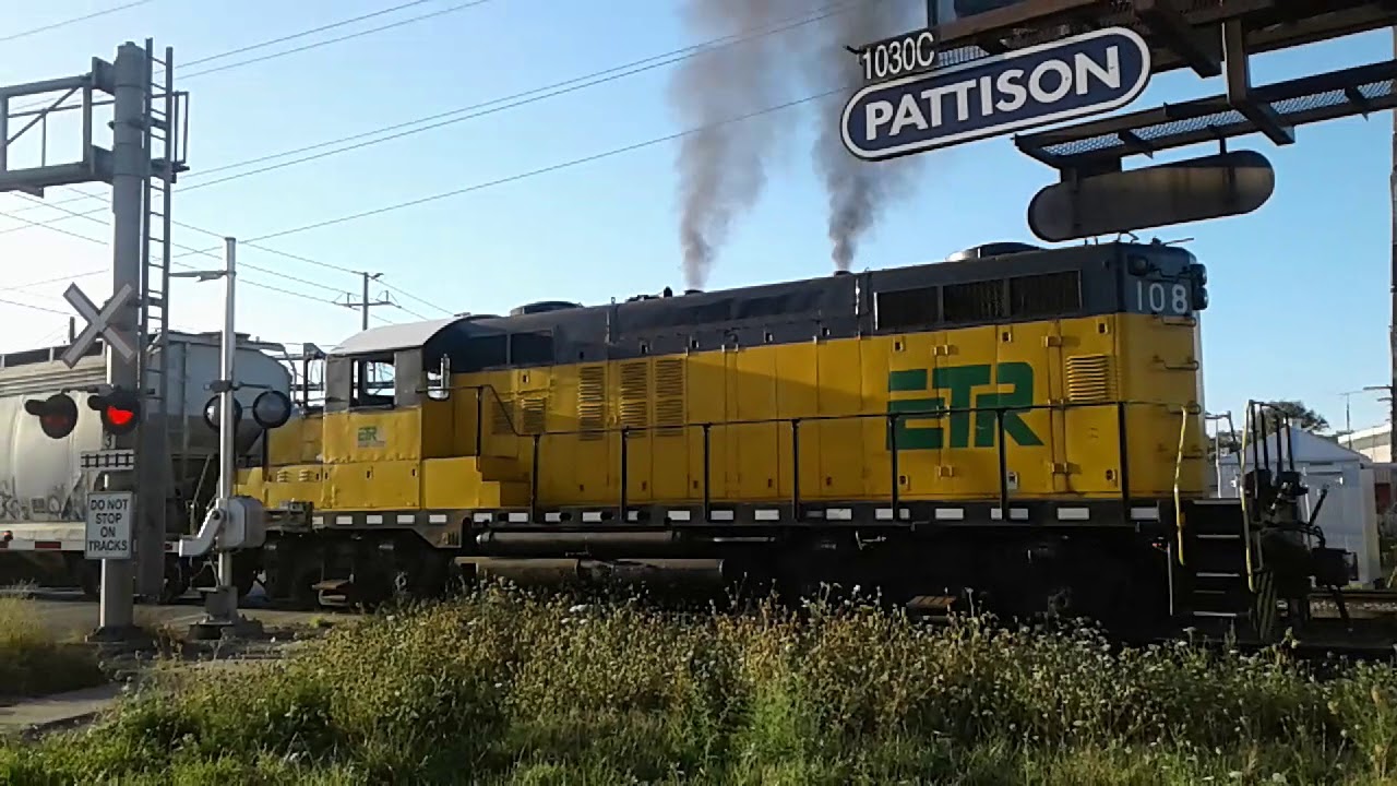 ETR train - YouTube