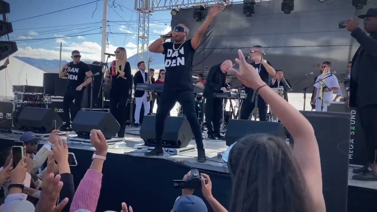 CONCIERTO DE DAN DEN DE CUBA EN SALINAS - YouTube