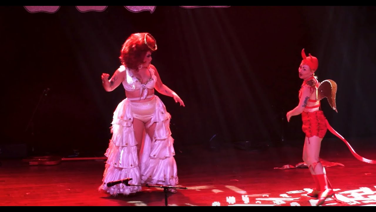 Burlesque icons Kitten 'N Lou in Rooms On Fire at 1000 Stevies NYC 2023 ...