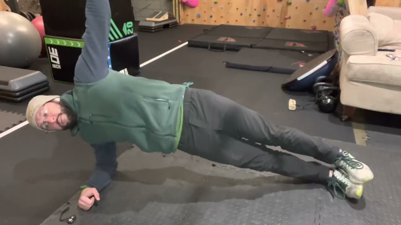 Side plank reach under - YouTube