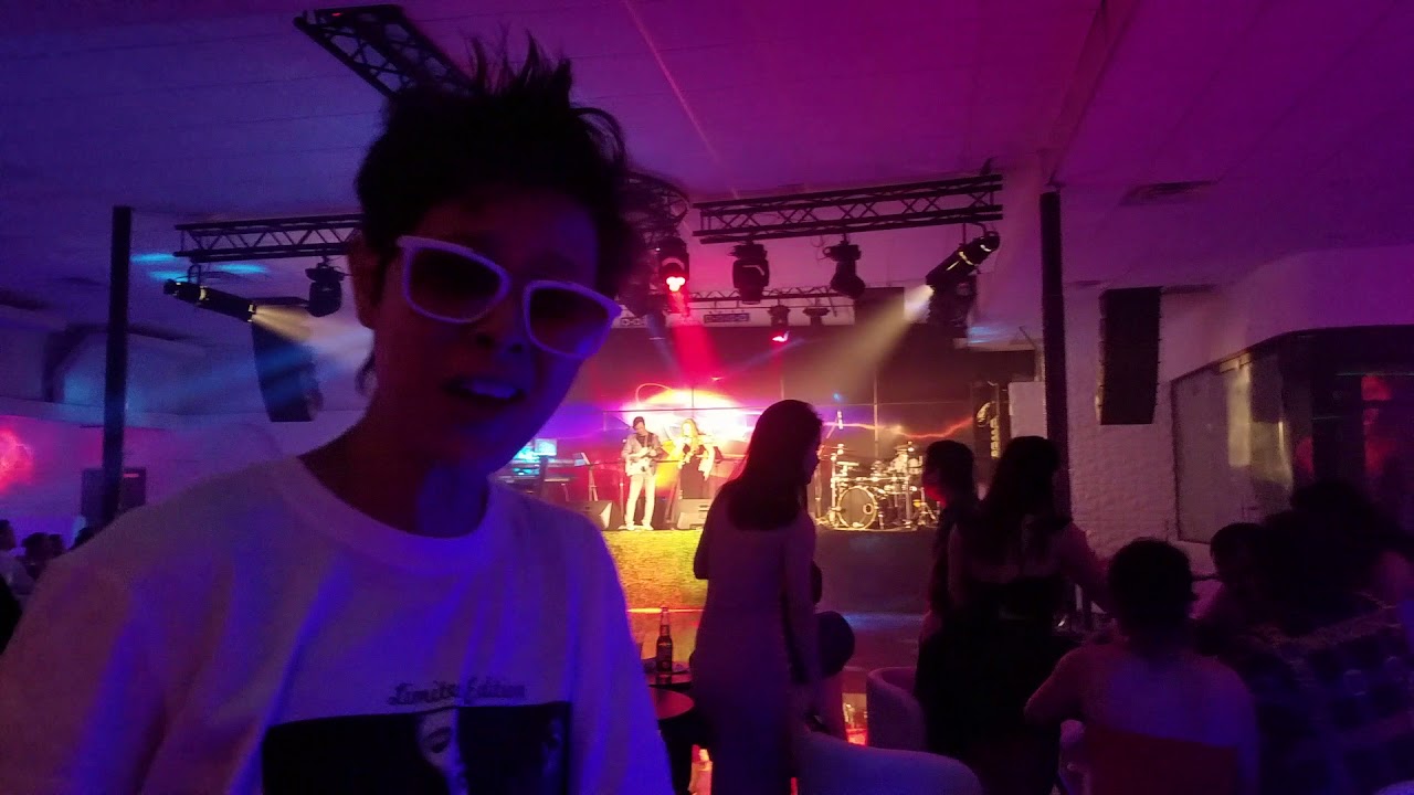 Thanh Ha Live at New Diamond Club - Houston - YouTube