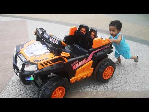 BUDAK KECIK TOLAK KERETA BIG FOOT