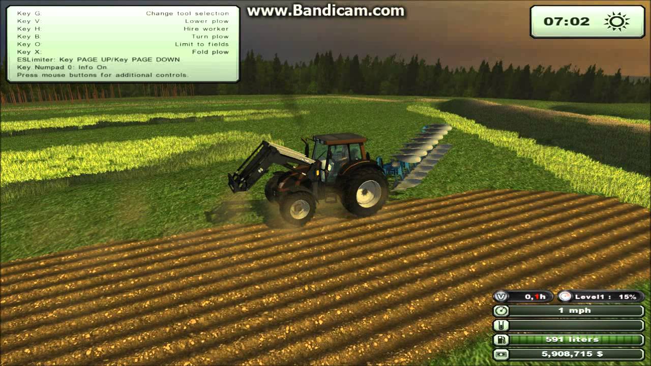 LS13 Kyntöä - YouTube