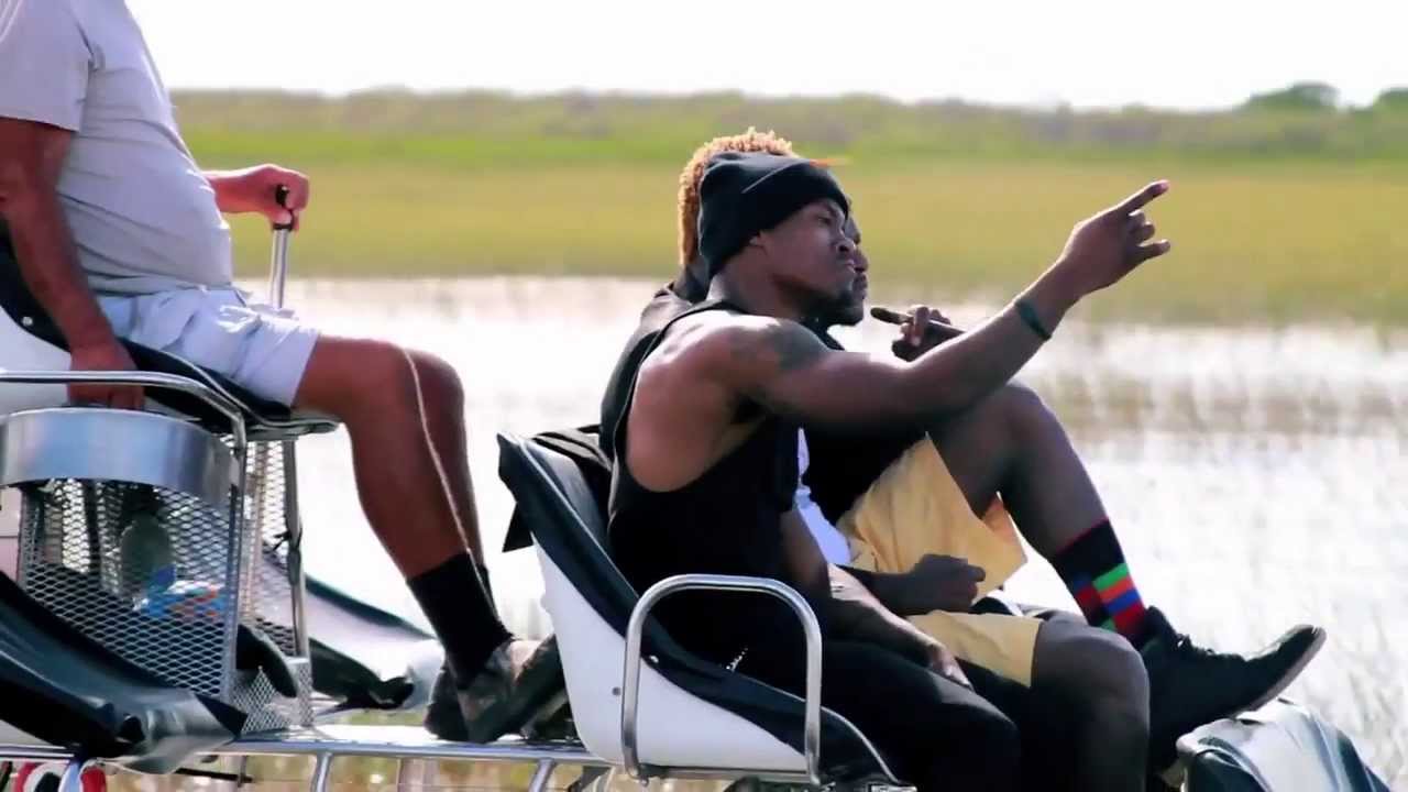 Disip " Leader " 2013 Official Music Video ! ( Radiobiznispam com ...