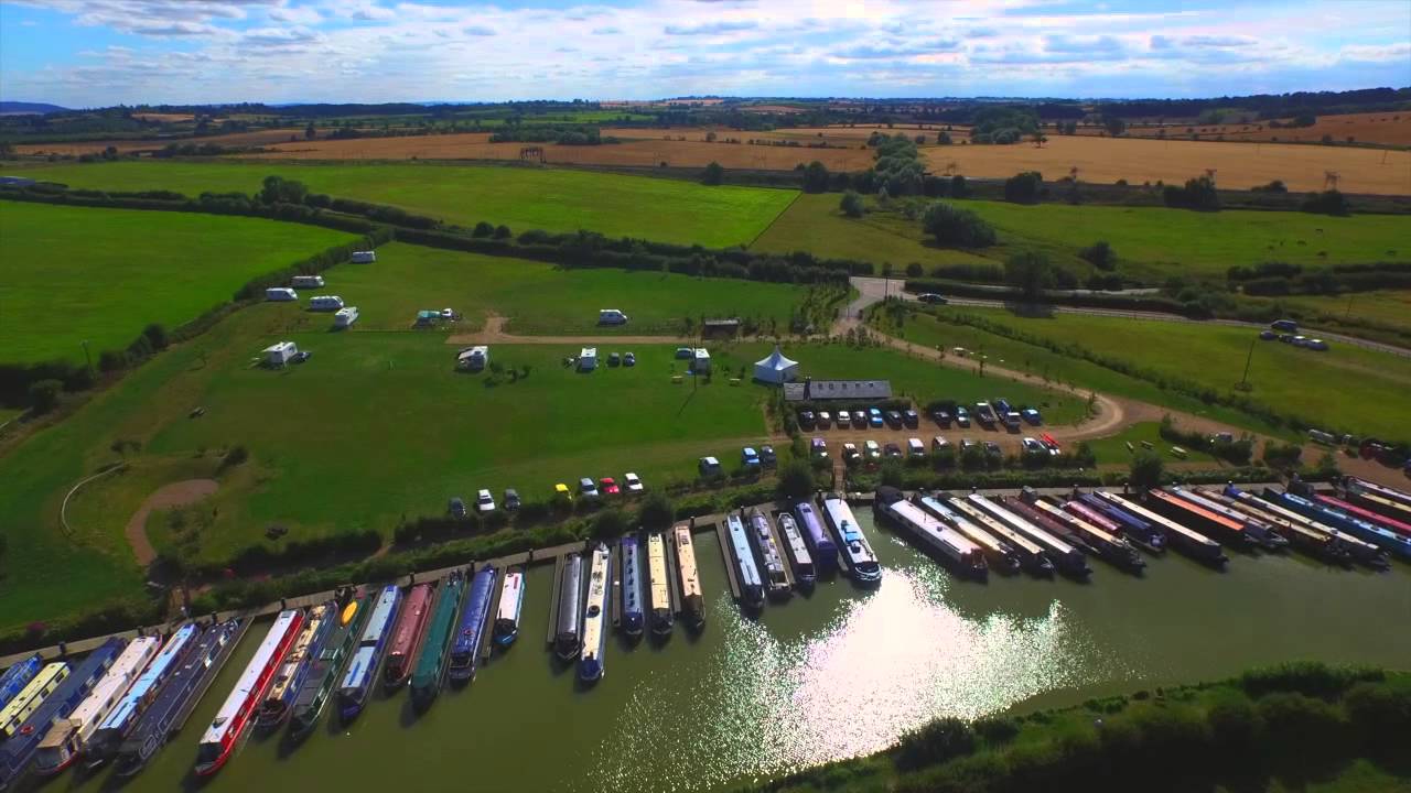 Grove Lock Marina - YouTube