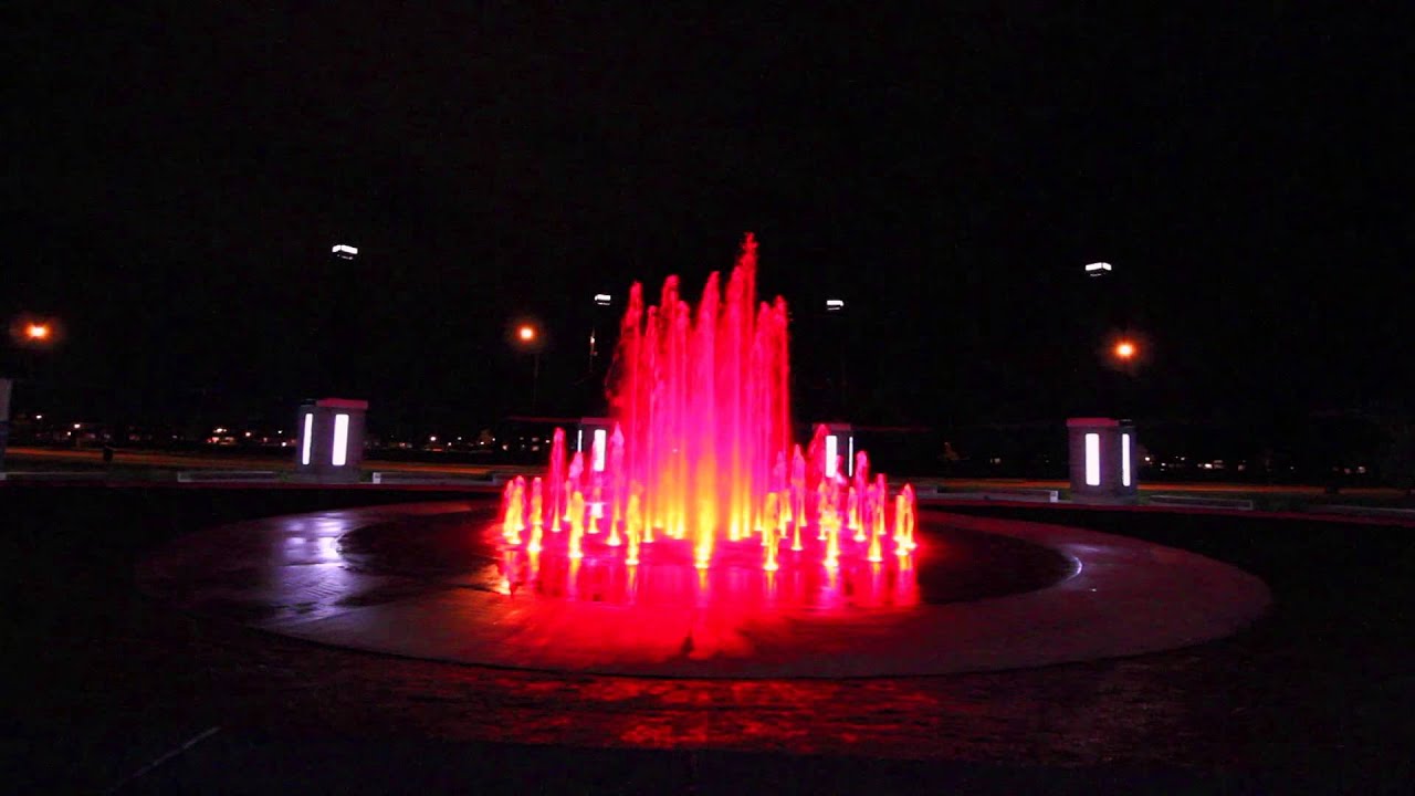 The Fountain at Bridgwater Lakes - YouTube