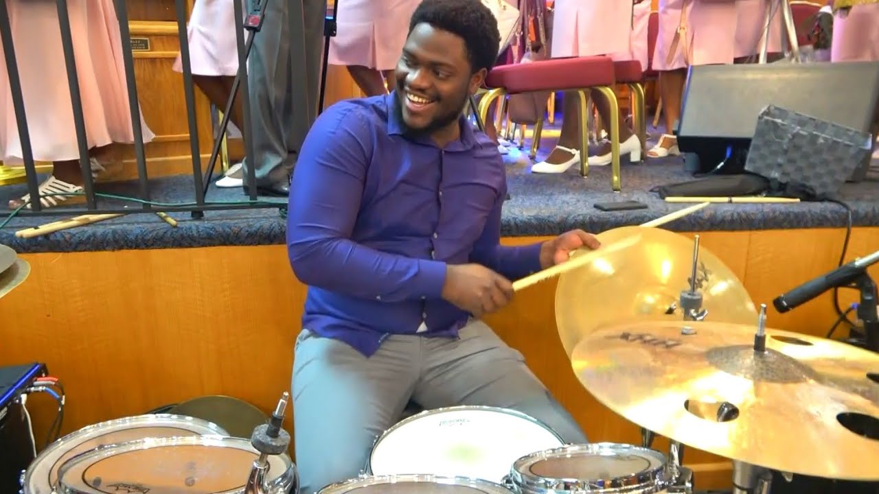 Bass Player Playing The Drum Eliezer Destin |Gen Yon Sous Dlo Ki Pwal ...