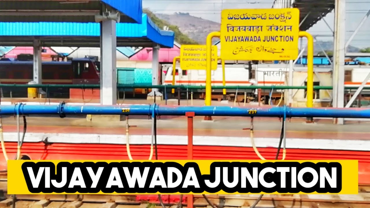 12655/Navjeevan SF Express arrived on Vijayawada JN - YouTube