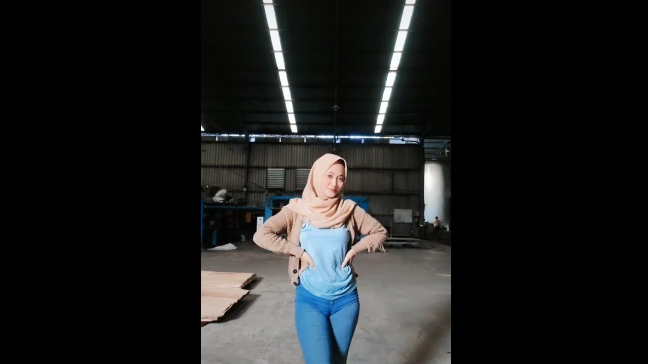 Tiktok Jilbob Celana Ketat Tembem.... - YouTube