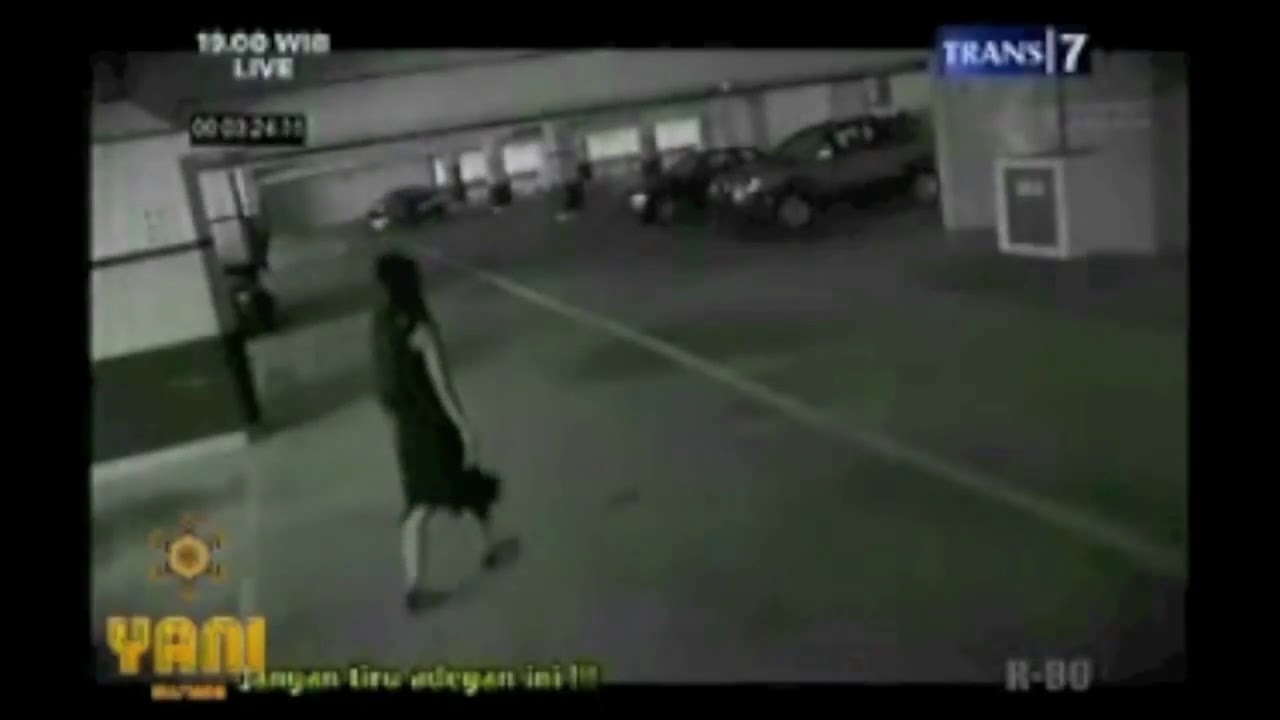 5 Real Teleportation act caught on camera - YouTube