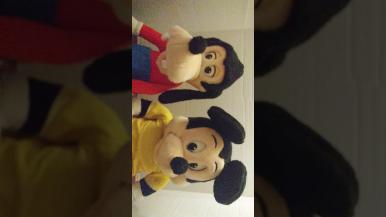 Talking mickey mouse and goofy - YouTube