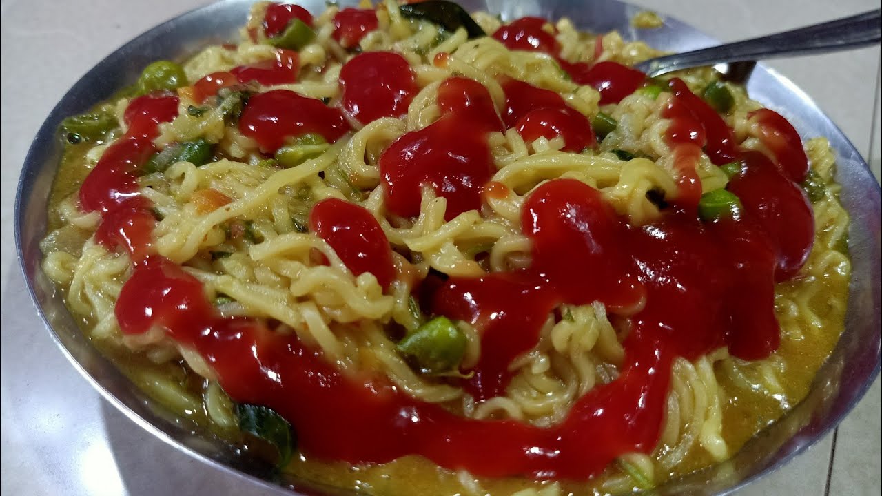 या पद्धतीने मॅगी करून बघा nakki आवडेल #मटार मॅगी#viral #cooking # ...