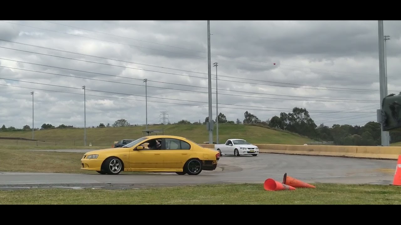 Drifting at Australian Drift club - YouTube