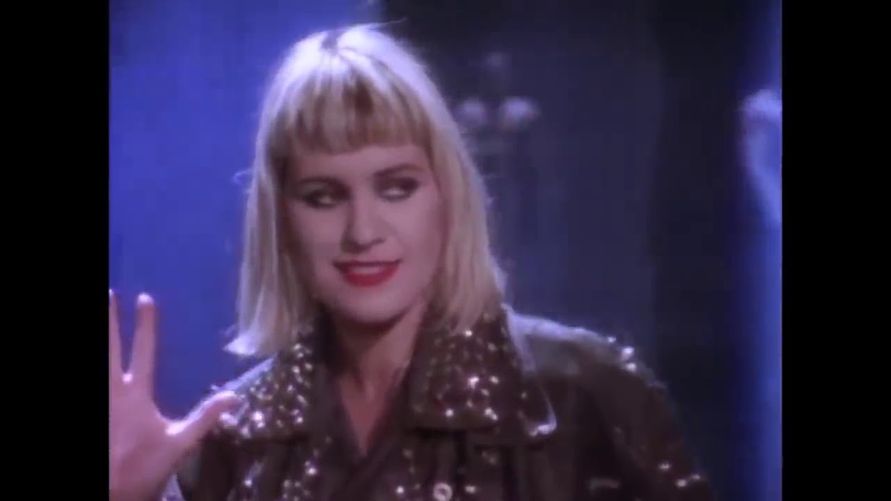 Bananarama - Hear Rumors - 1985 - YouTube