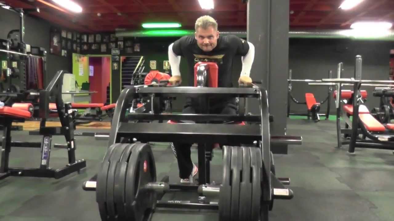 Entrenamiento de biceps y triceps - Martin Mester - Men´s physique ...