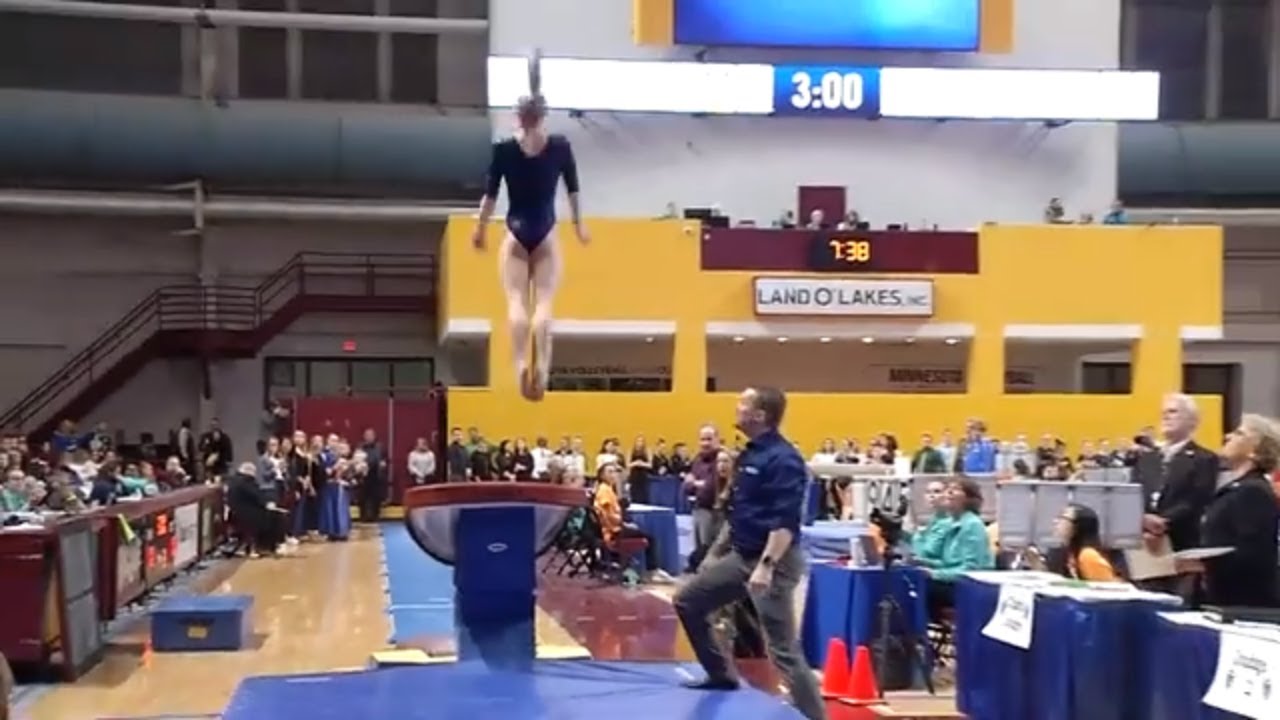 Chaney Neu Perfect 10 Vault at State - Play of the Week - YouTube